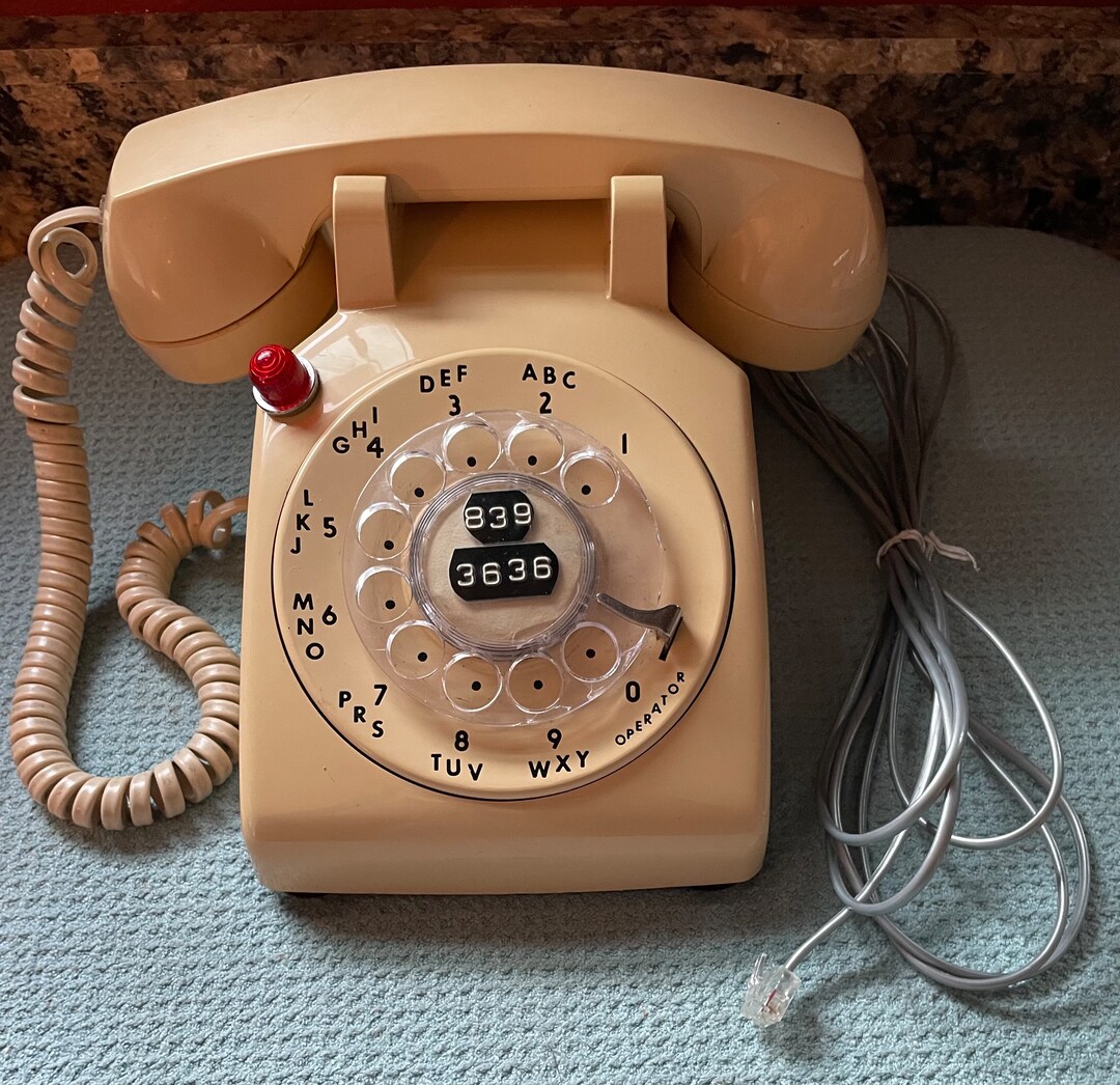 Vintage ITT Rotary Desktop Telephone With Light Signal - Etsy