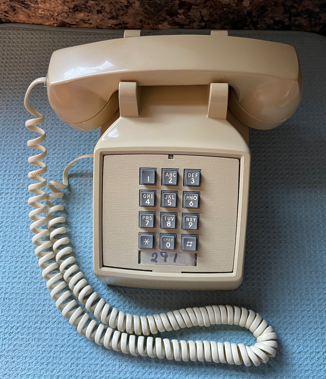 Vintage ITT Desktop Push Button Beige Telephone - Etsy