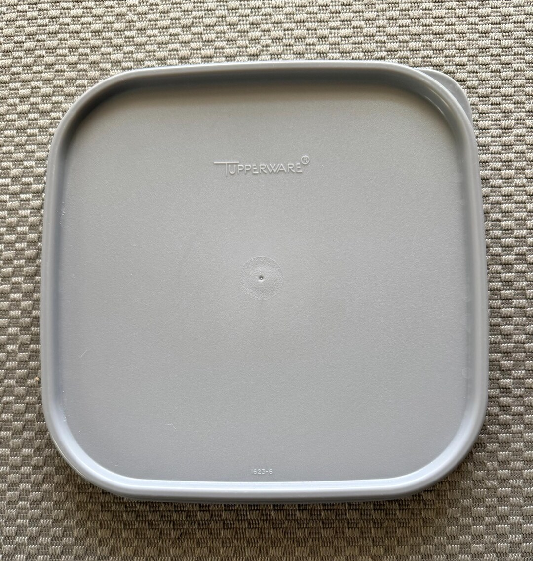 Tupperware Lid 1623 - Etsy
