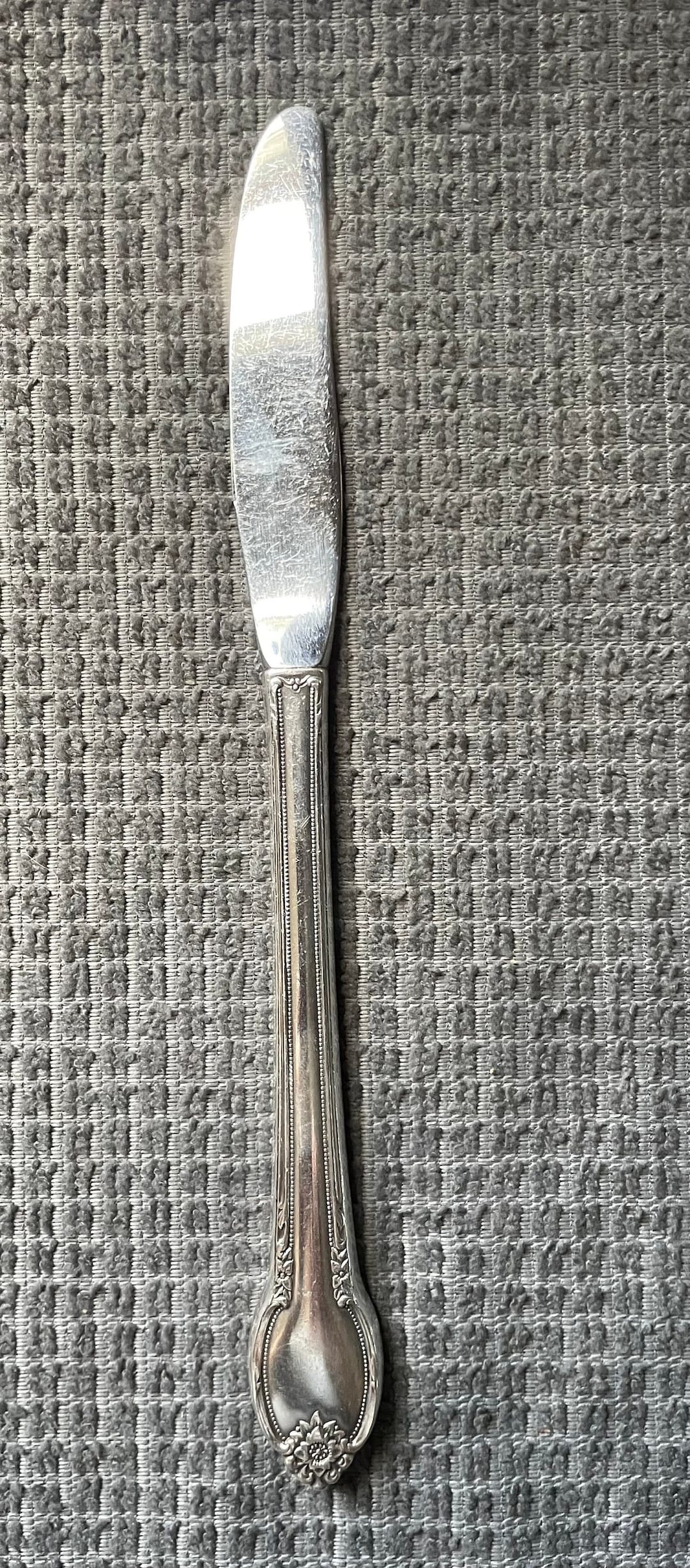 Vintage International Silver Silverplate Remembrance Lunch Knives - Etsy