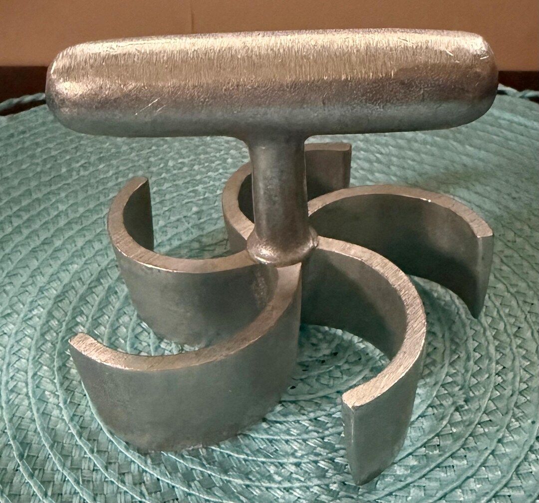 Vintage Cast Aluminum Kaiser Roll Cutter - Etsy