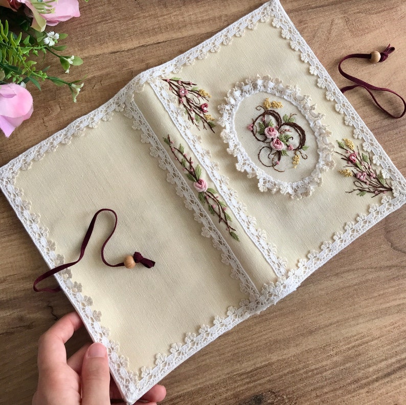 Handmade Book Sleeve , Embroidered Book Sleeve , Floral Book Cover,book ...