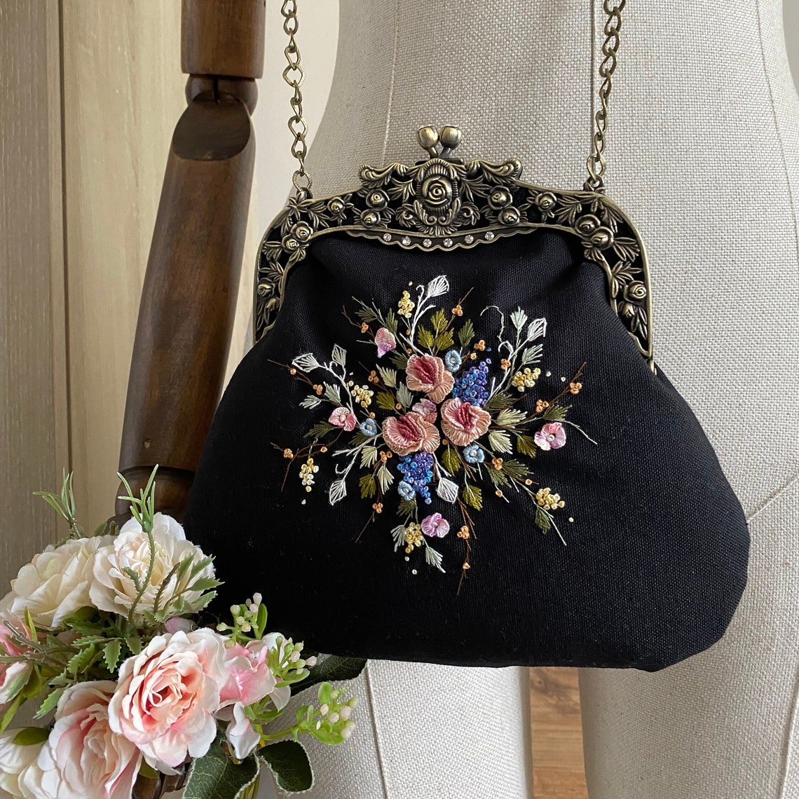 Handmade Floral Embroidered Bag Embroidered Crossbody Bag Vintage Black ...