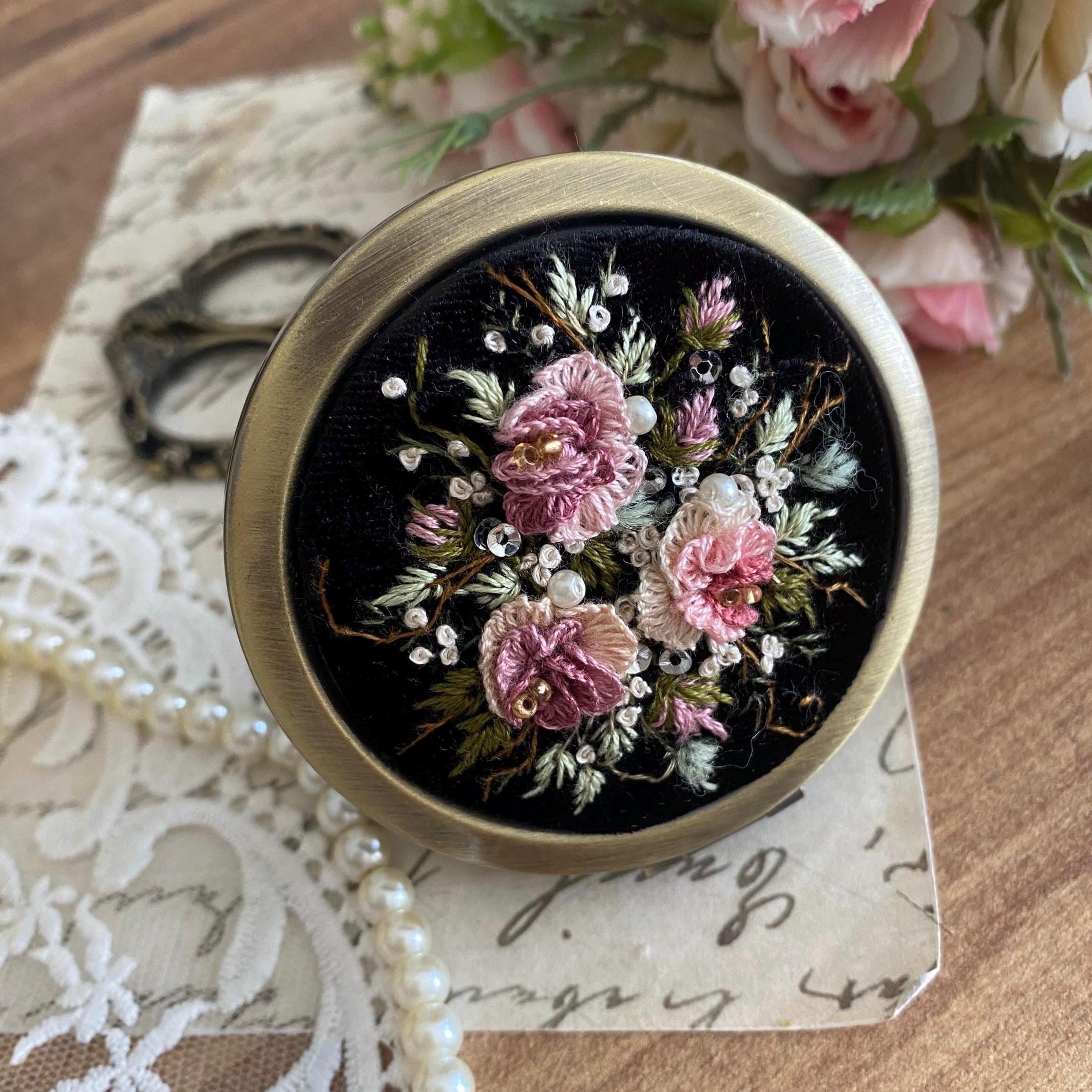 Embroidered Vintage 3D Roses Hand Mirror / Antique Vintage Unique ...