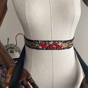 Red Roses Embroidery Handmade Belt -floral Hand Embroidered Foulard ...