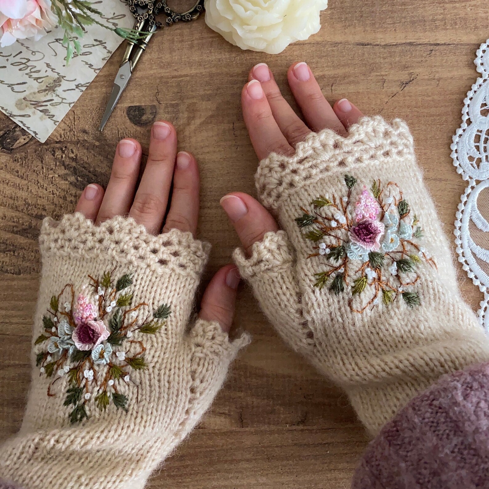 Embroidered Mittens / Handmade Mittens / Embroidered Gloves - Etsy