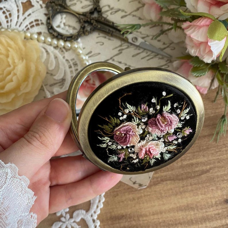 Embroidered Vintage 3D Roses Hand Mirror / Antique Vintage Unique ...