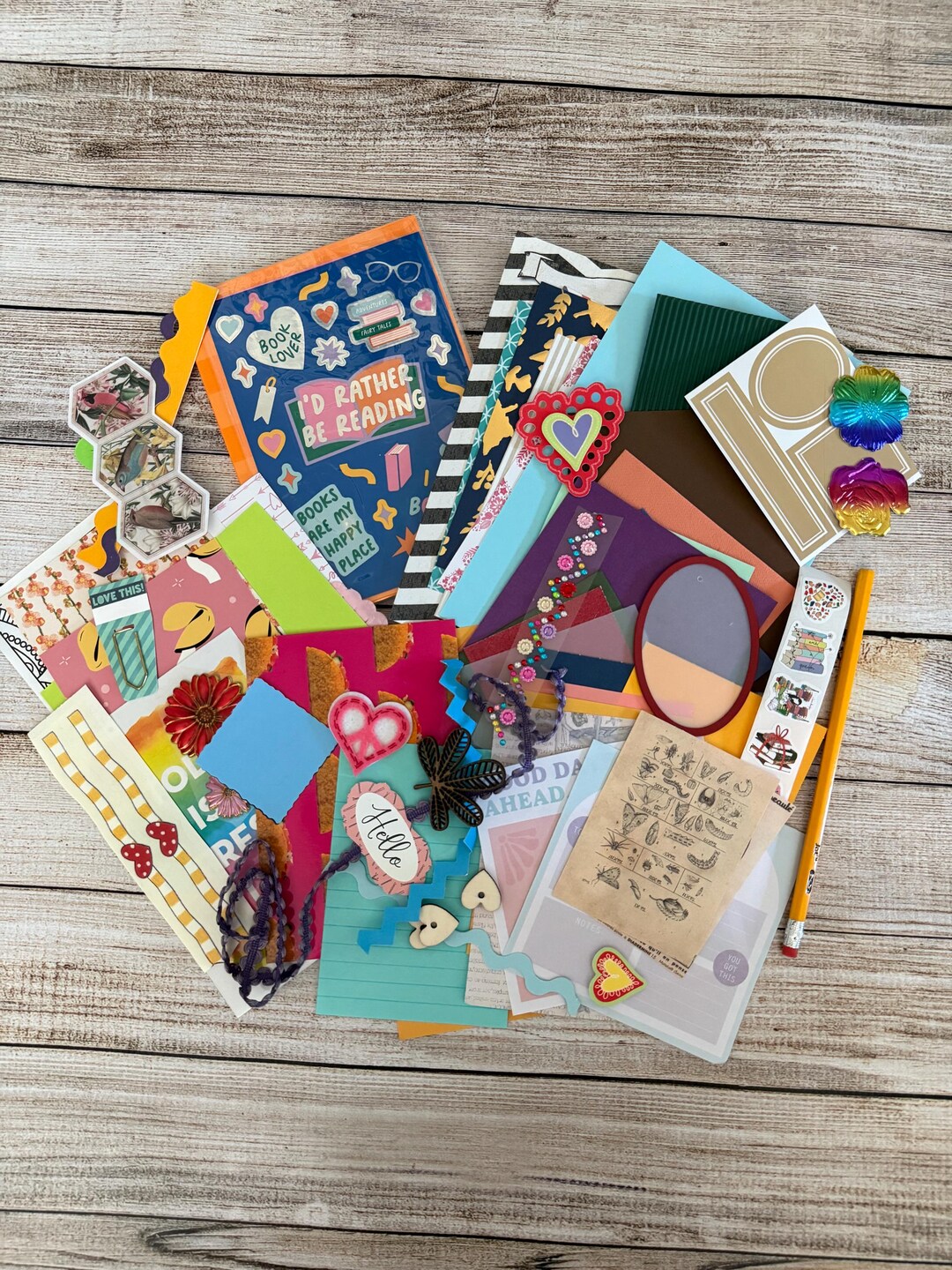 Small Junk Journal Kit (#18), 25+ Pieces /journal, Stickers, Paper, Die ...