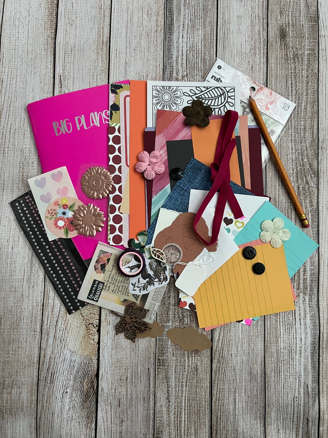 Junk Journal Kit (#16), 30+ Pieces /medium Journal, Stickers, Paper ...