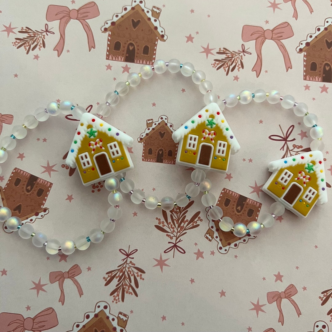 Gingerbread House Bracelet - Christmas Bracelet - Christmas Focal Bead ...