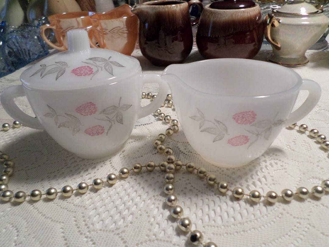 Clover Blossom Creamer & Sugar Bowl With Lid by Federal Glass - Etsy