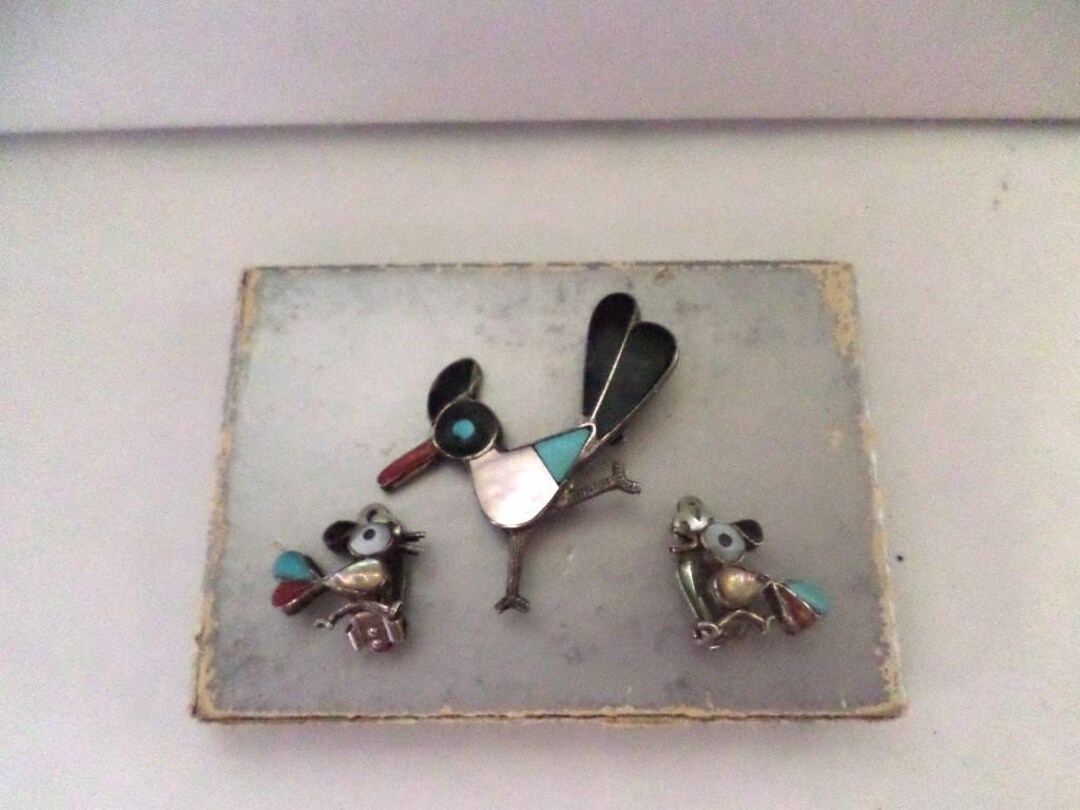 Native American Inlay Zuni Roadrunner Brooch/pendant & Clip-on Earrings ...