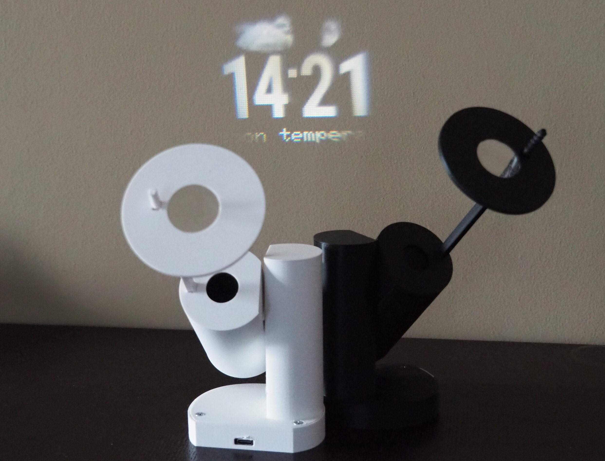 Frixos Model Halotime - Bright Daylight Color Projection on Wall or ...