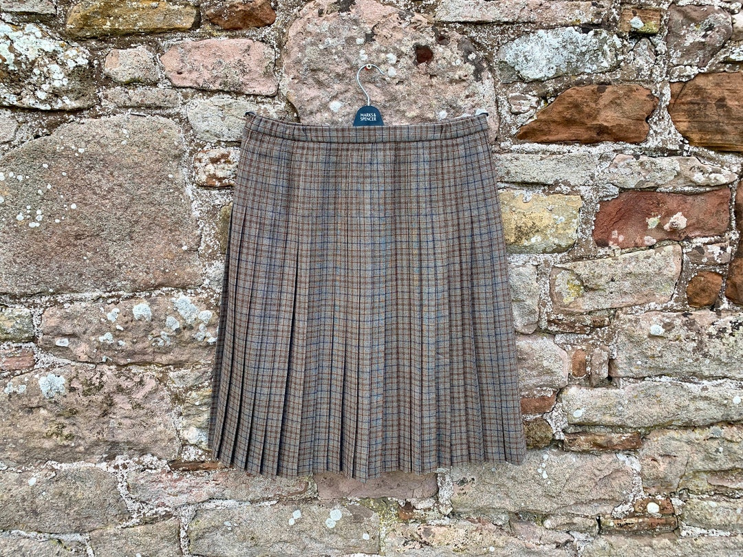 ENGLISH COUNTRY SKIRT Classic Ladies Vintage Pleated Country Skirt With ...
