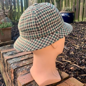 DEERSTALKER TWEED HAT - Vintage English or British Country Tweed ...