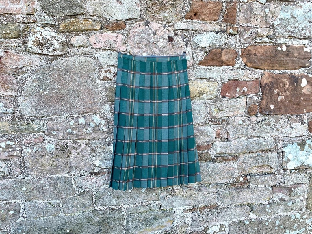 SCOTTISH TARTAN SKIRT - Traditional Classic Vintage Ladies Pleated ...