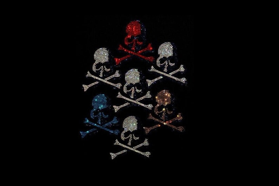 Multiple Small Skulls Iron on Heat Transfer Applique Motif for Clothes ...