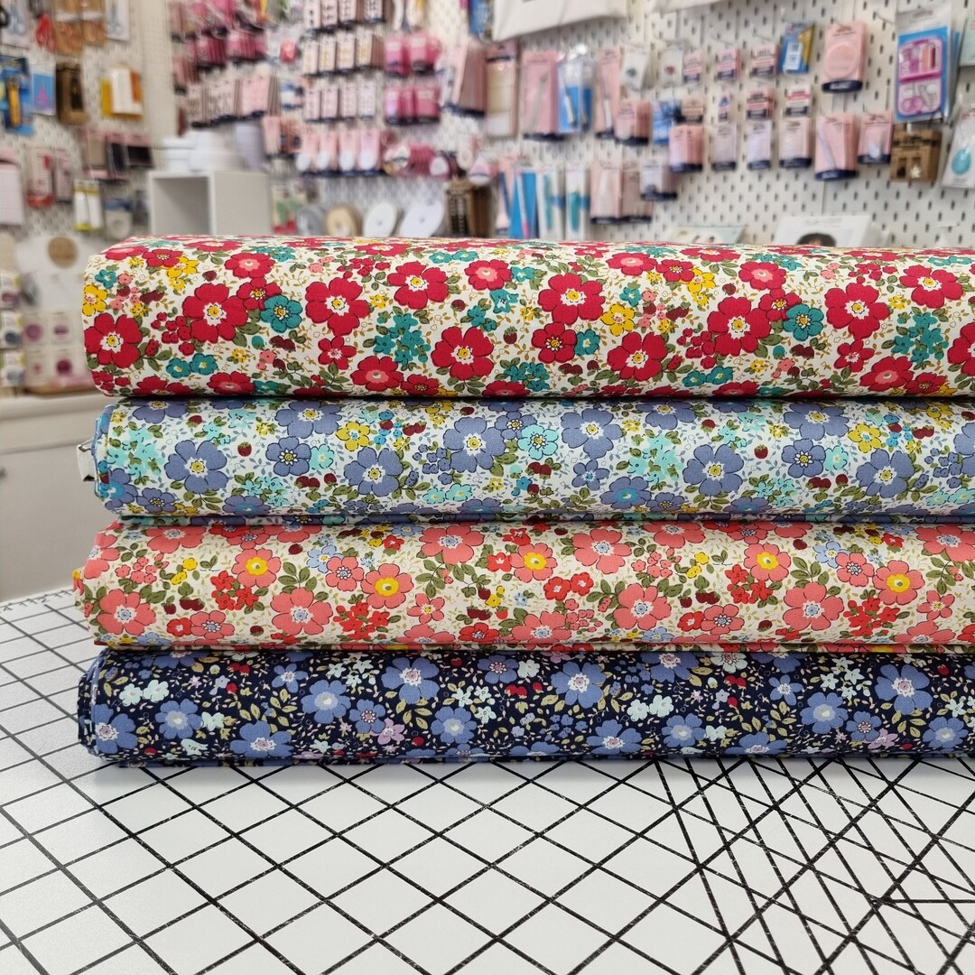 Betsy Flowers 100% Cotton Poplin Rose & Hubble Fabric - Etsy UK