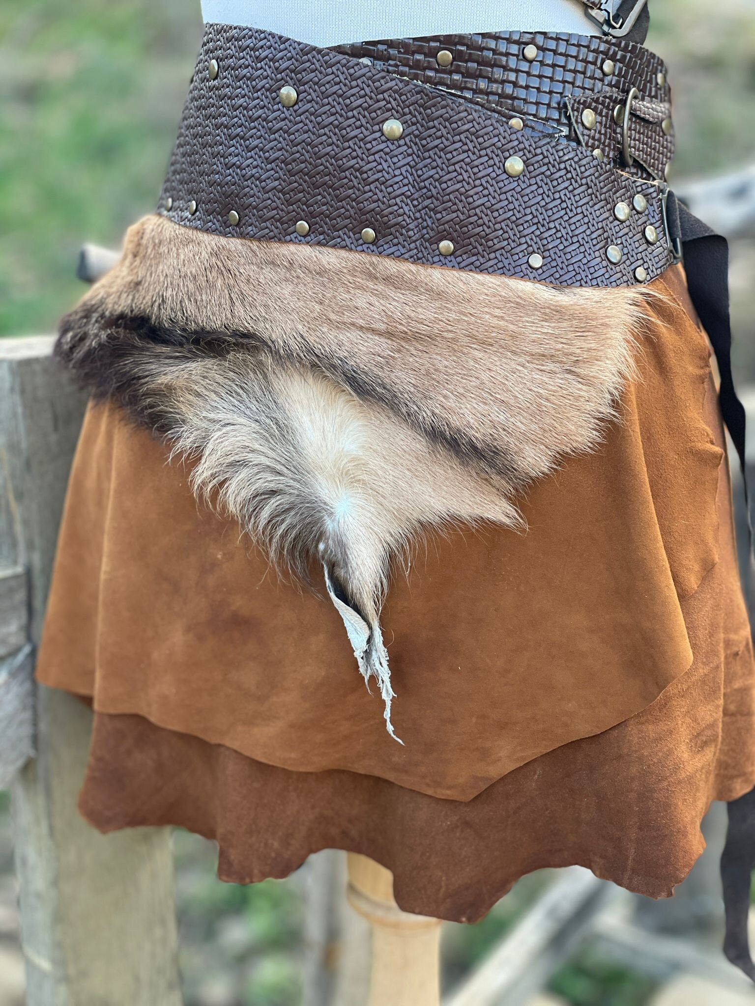 Viking Woman Costume, Warrior Woman Dress, Fox Fur and Brown Leather ...