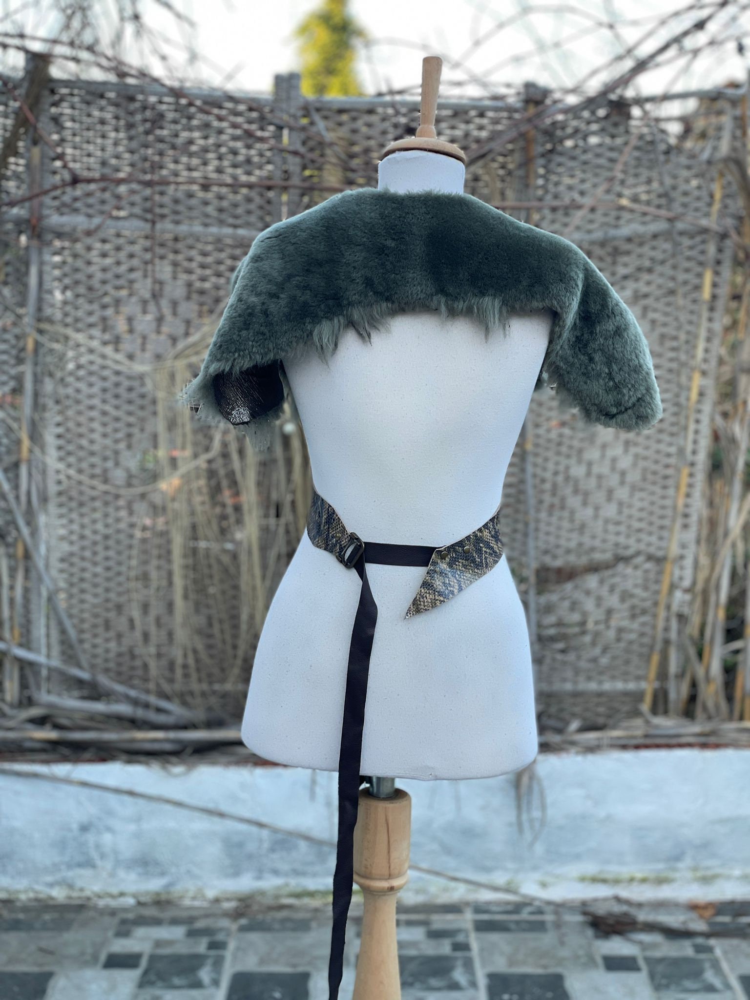 Viking Fur Cloak, Viking Wedding, Viking Shoulder Fur, Norse Shoulder ...