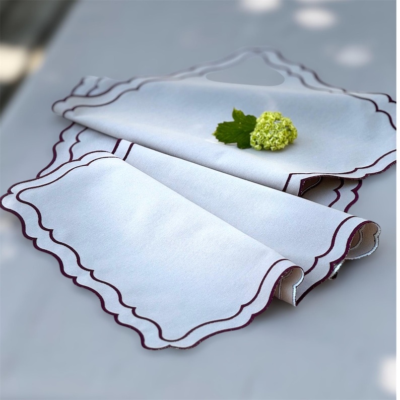 Custom Embroidered Table Runner- Wavy Border- Personalized Colors - Etsy