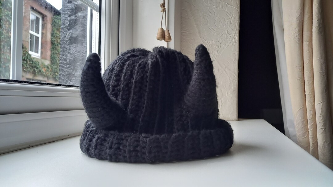 Crochet Horned Beanie Pattern Pdf - Etsy