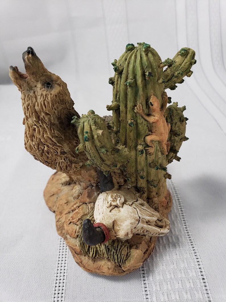 Howling Wolf With Desert Cactus Figurine - Etsy