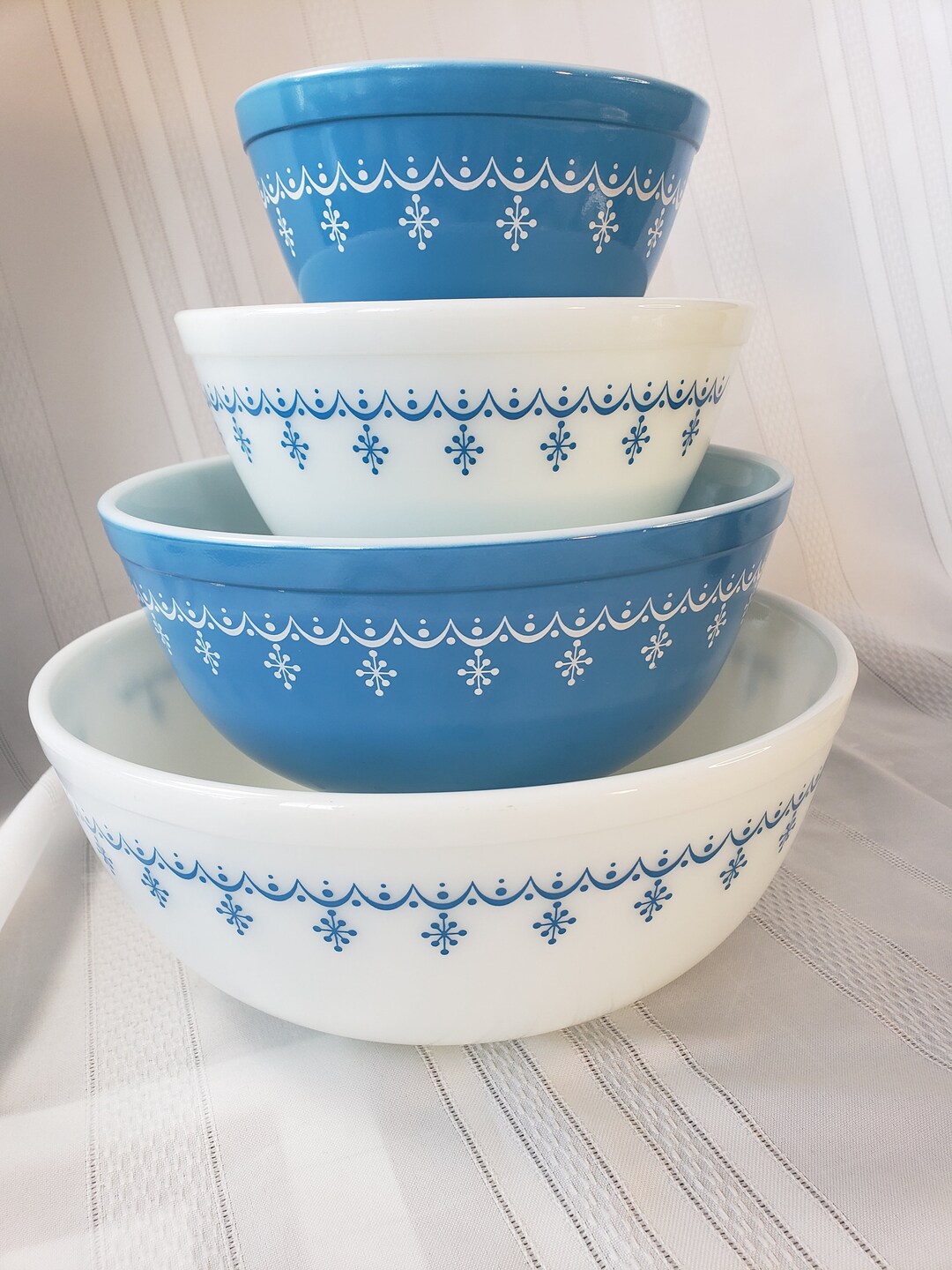 4 Piece Pyrex Ovenware Snowflake Garland Mixing Bowl Set - Etsy