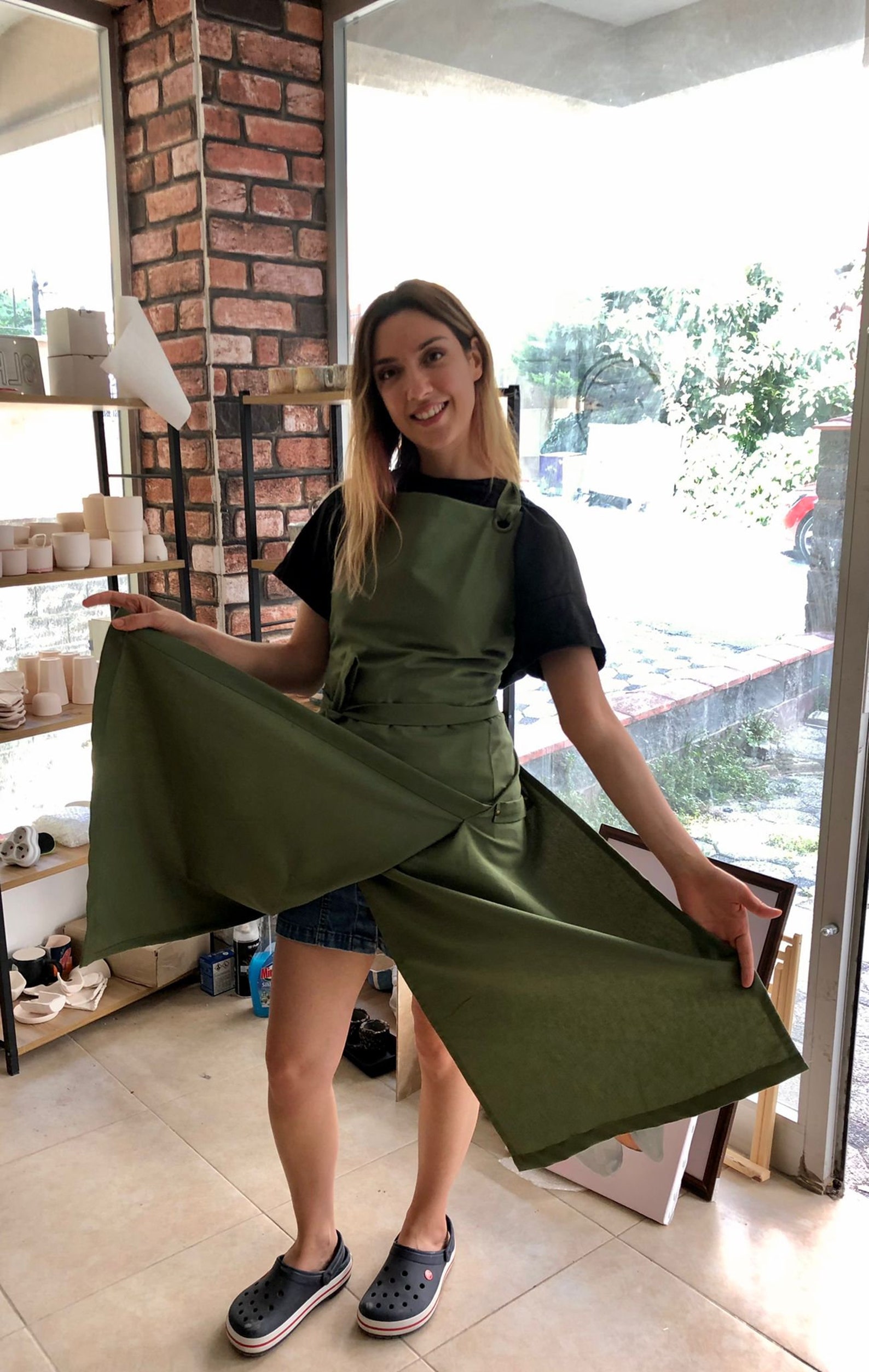 Custom Logo Apron for Pottery and Art Lovers - Etsy