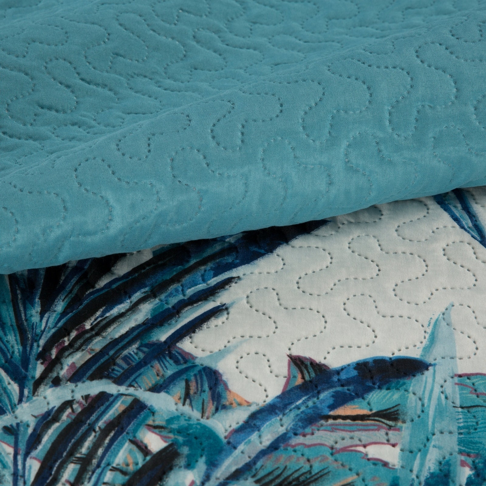 Quilted Bedspread With Leaves Print Nature / Floral Bedspreads ...