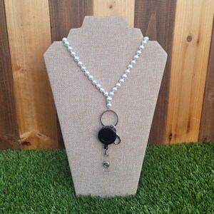 Fidget Badge Clip Happy Face Flower Badge Holder Spinning Unique ...