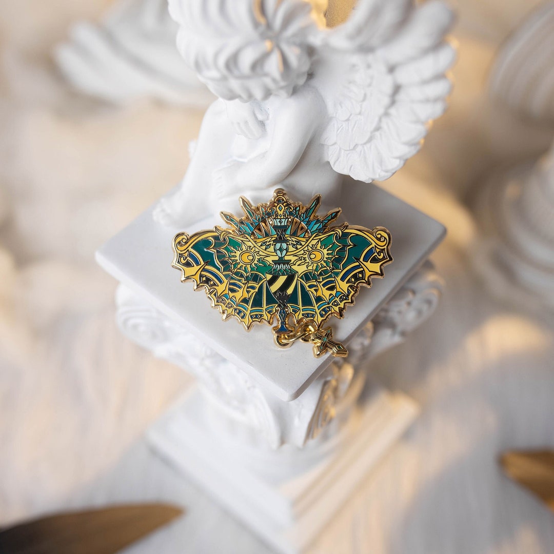 Original Design Moth Badge Brooch Pin Perfect Gift for Animal - Etsy