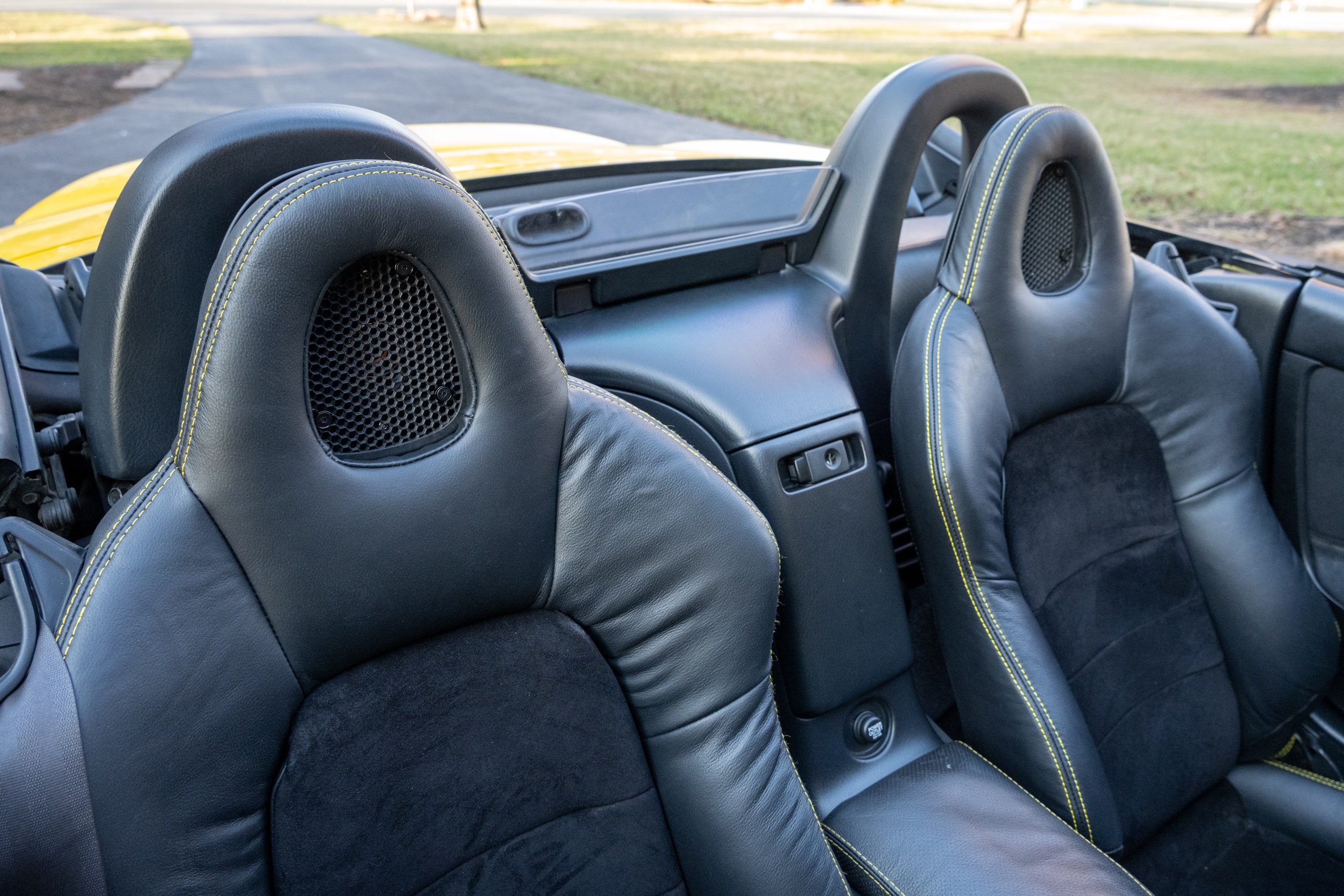 S2000 Rear Speaker Kit 3.5 Headrest Enclosure Pod - Etsy