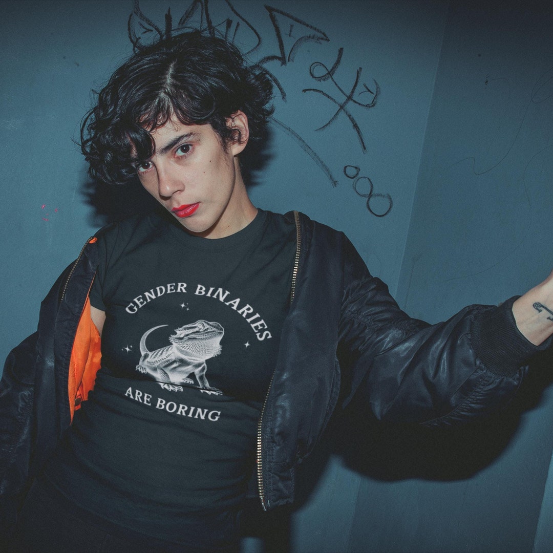 NONBINARY SHIRT, Bearded Dragon Genderfluid Tshirt, Gender Binaries Are ...