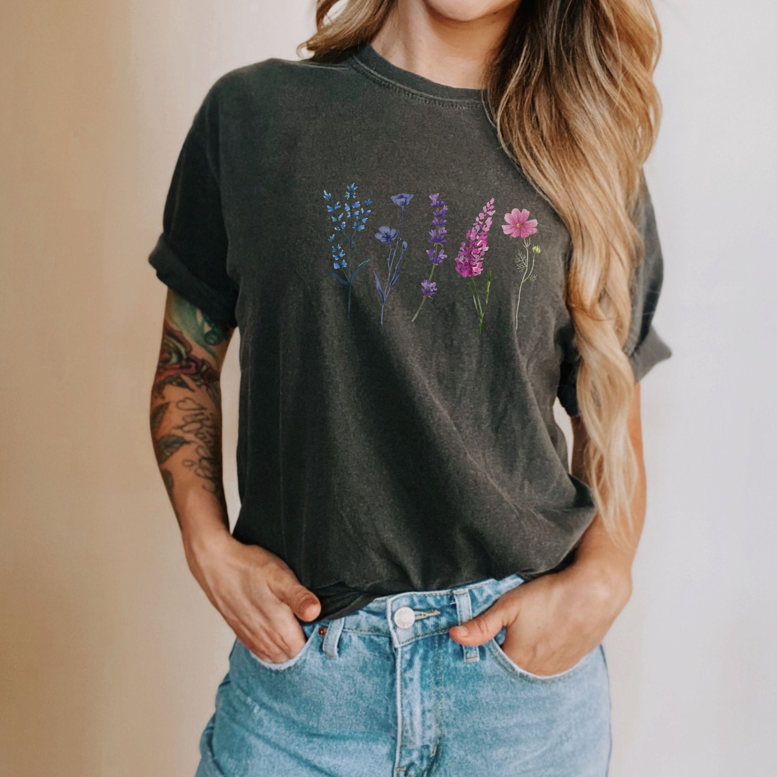 SUBTLE BISEXUAL SHIRT, Bisexual Wildflower Tshirt, Bi Pride 2025 ...