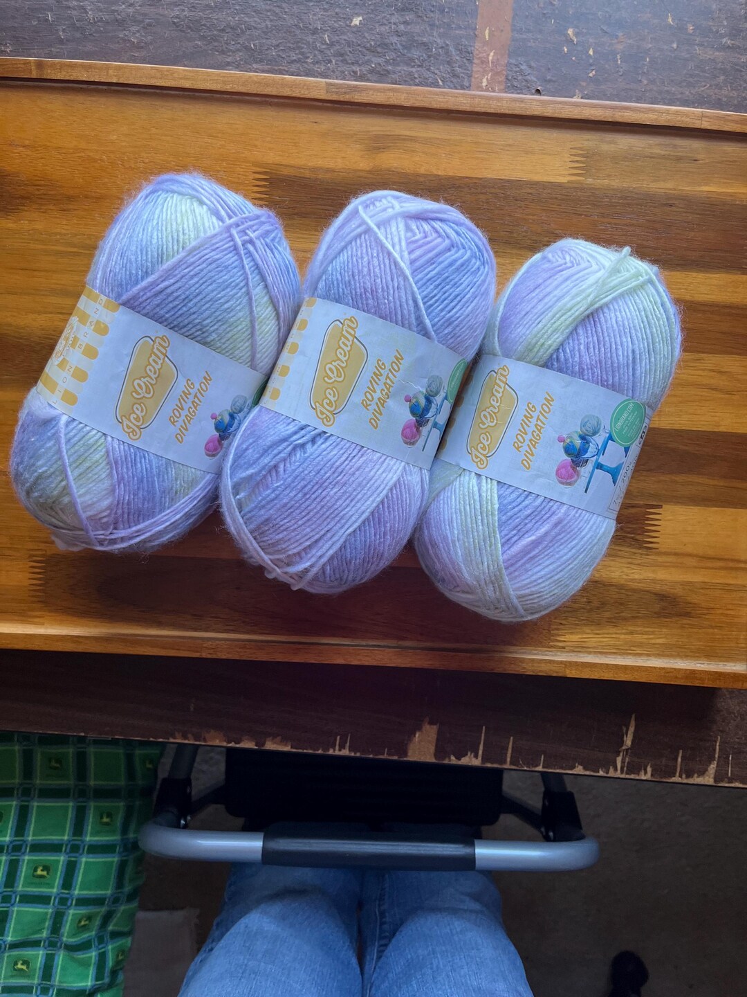 Lion Brand Ice Cream Roving Cotton Candy Acrylic Yarn Worsted Weight 7 ...