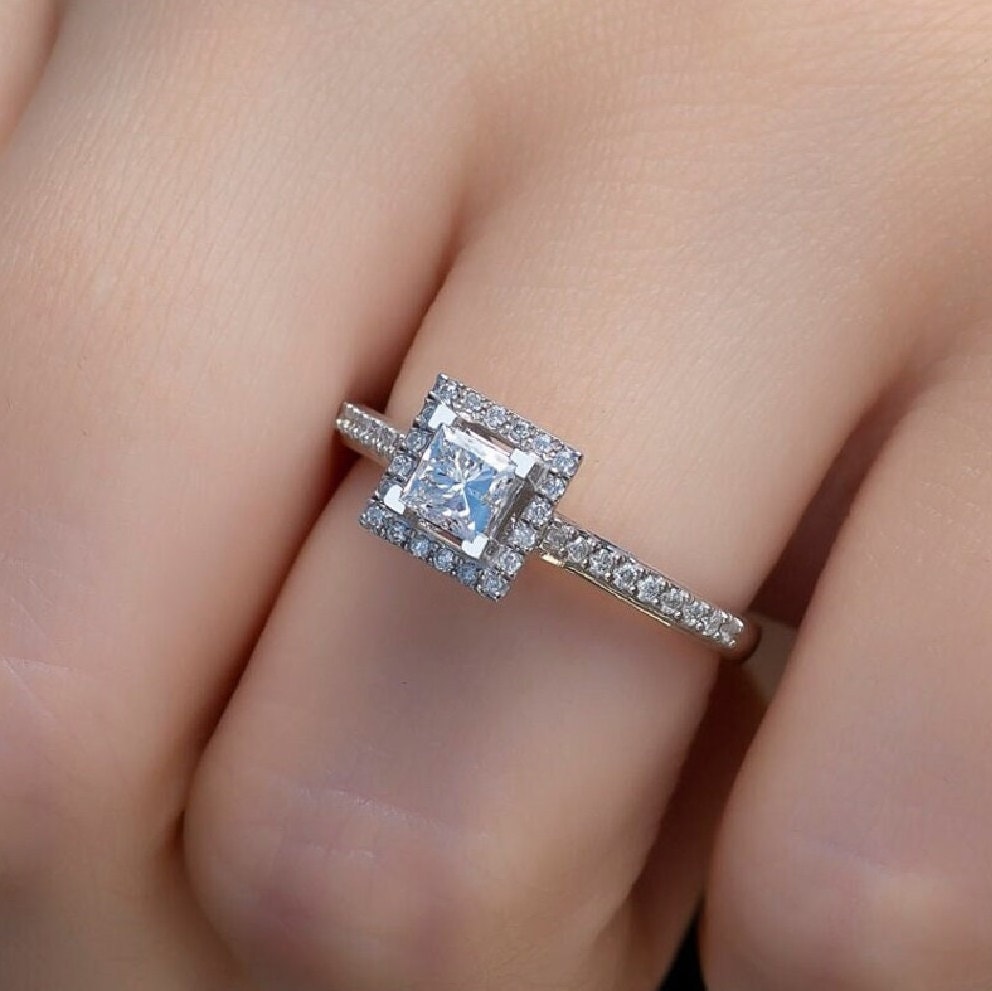 Unique Princess Cut Diamond Moissanite Engagement Ring, 14K White Gold ...