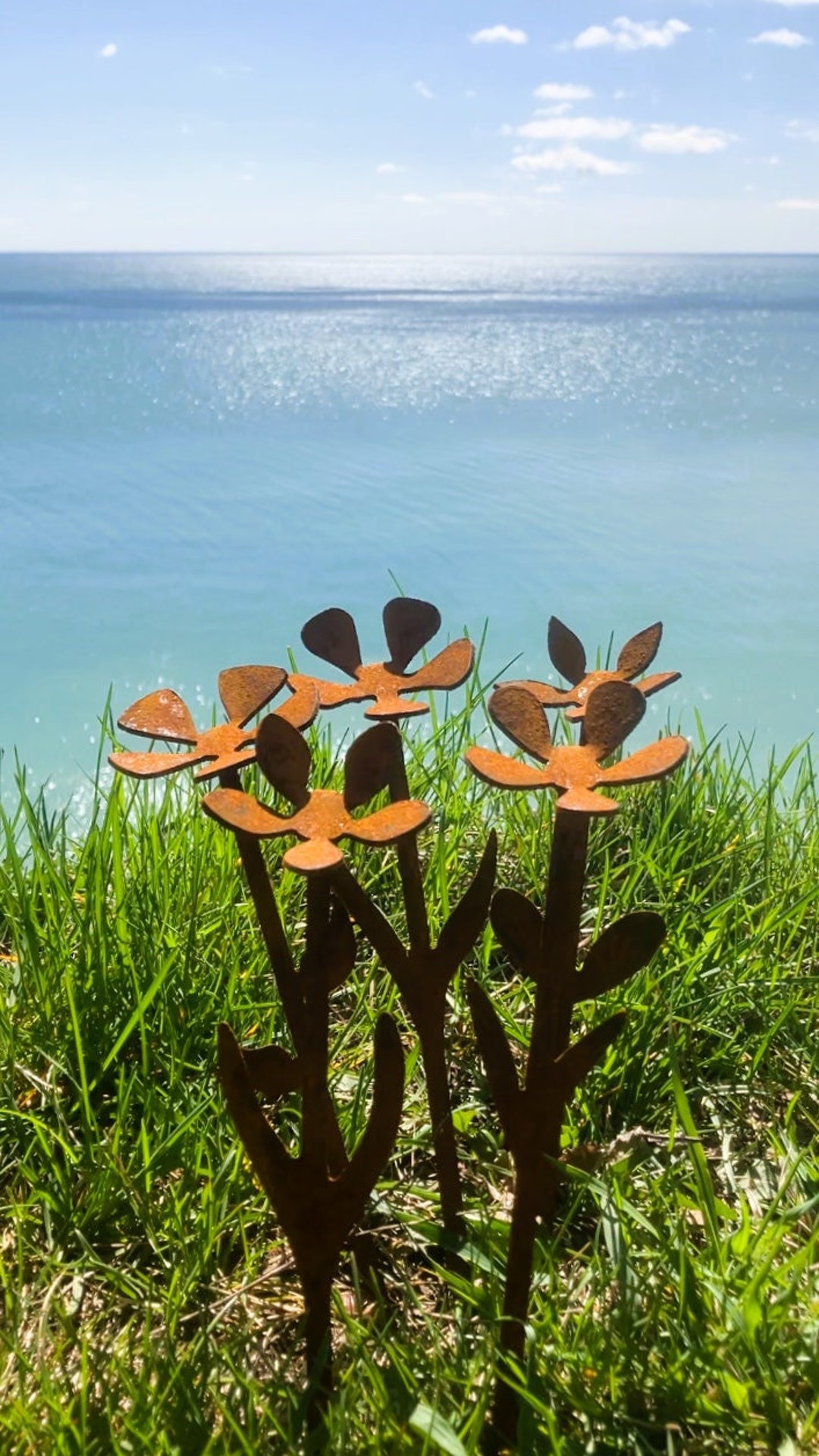 Rustic Metal Flowers - Set of 5 - Handmade Garden Art Sculpture - Etsy