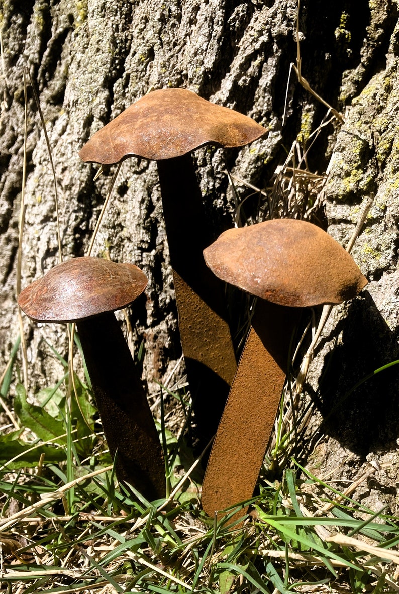 Rustic Metal Mushroom Set – Handmade Garden Art Sculpture - Etsy
