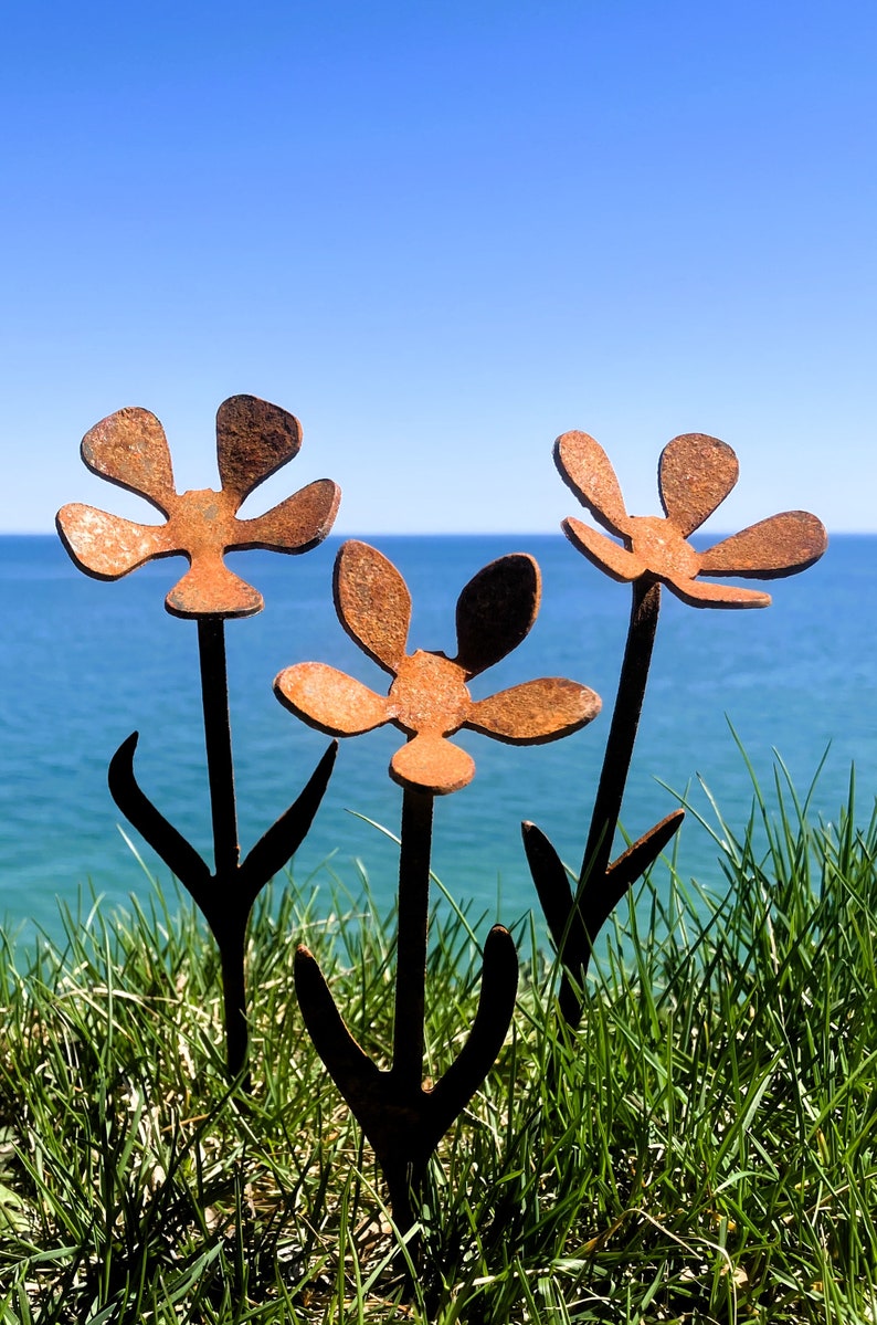 Rustic Metal Field Flowers - Set of 3 - Handmade Garden Art Sculpture ...
