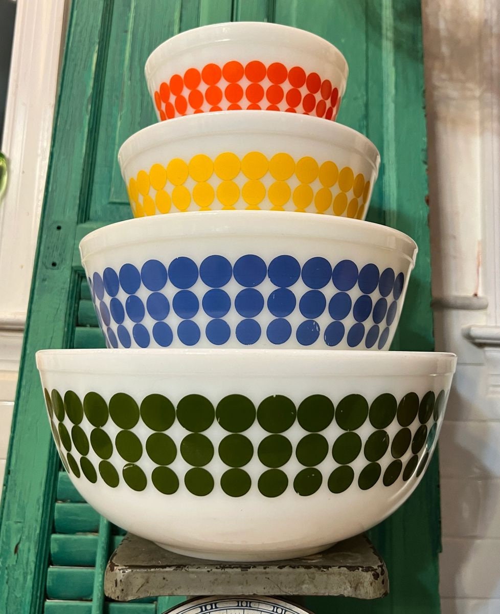 Pyrex Dots Mixing Bowl Set HTF - Etsy