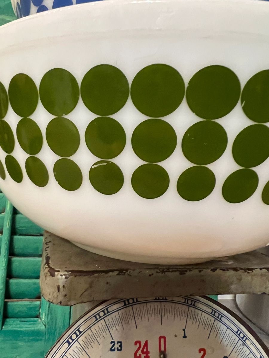 Pyrex Dots Mixing Bowl Set HTF - Etsy