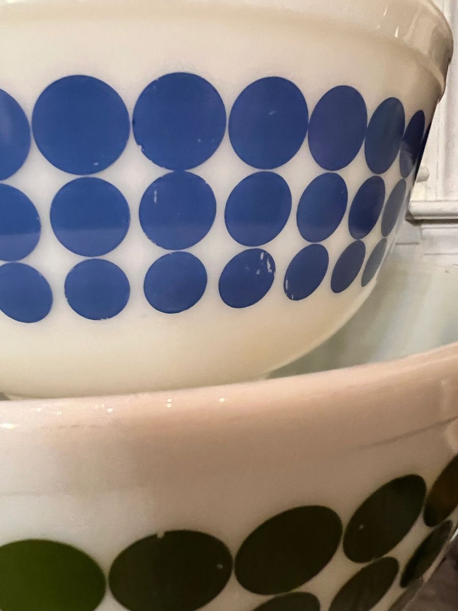 Pyrex Dots Mixing Bowl Set HTF - Etsy