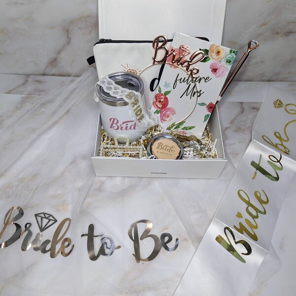 Bridal Shower Gift for Bride to Be - 60+ Gift Ideas for 2024