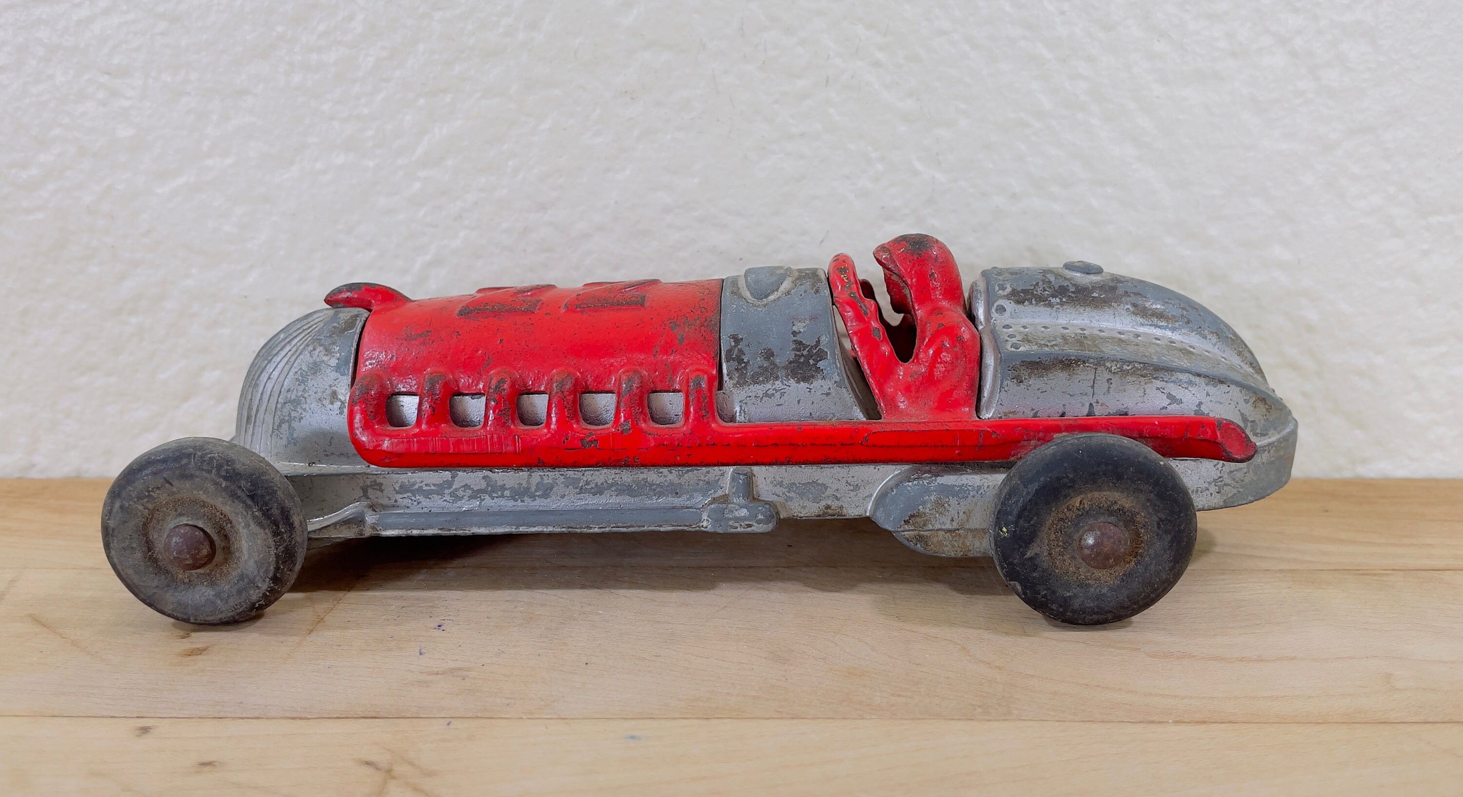 Vintage Cast Iron and Aluminum Hubley Race Car Number 22 Red and Grey ...