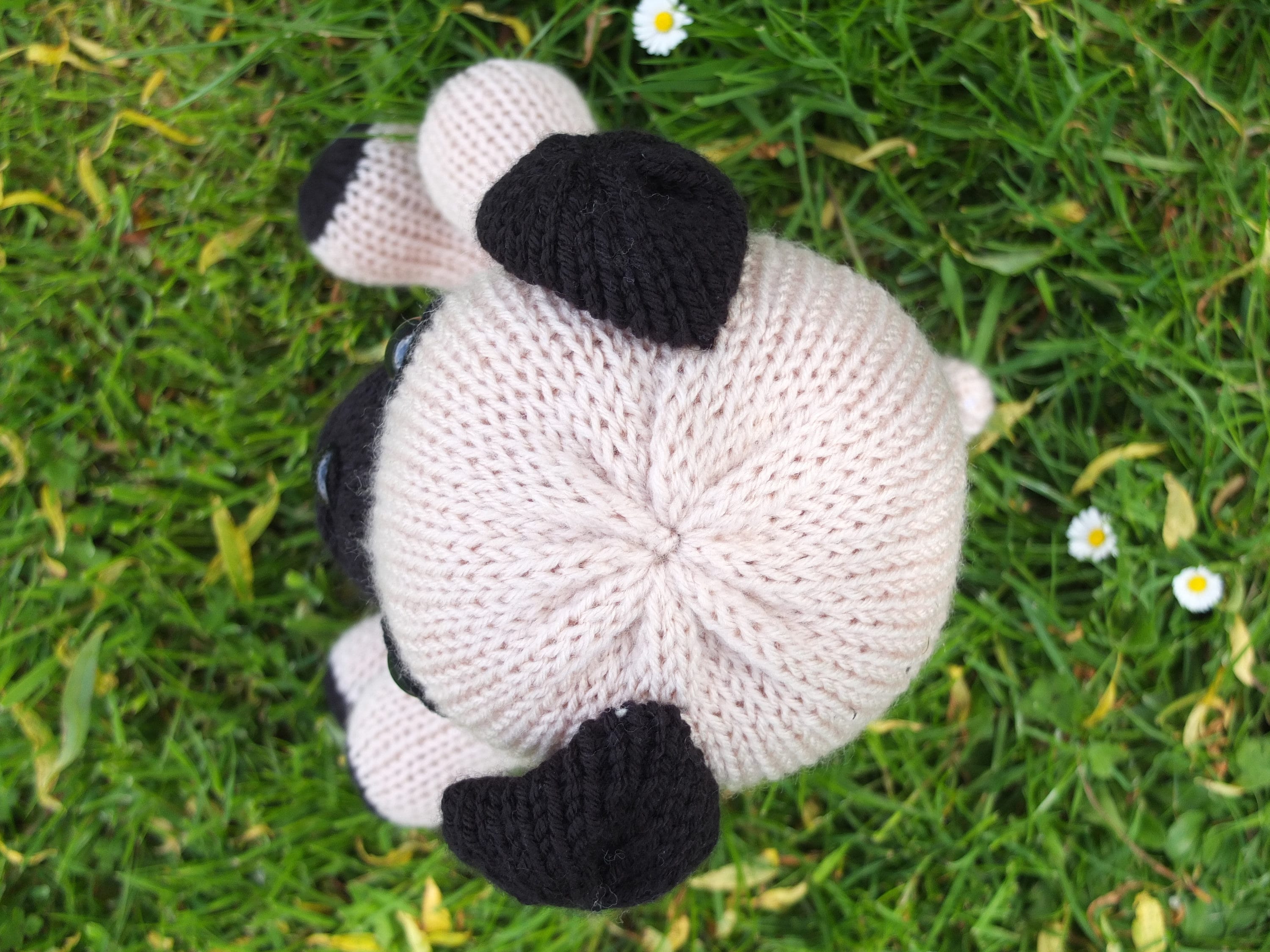 Charlie Pug Dog - Circular Knitting Machine PDF Pattern - Addi & Sentro ...