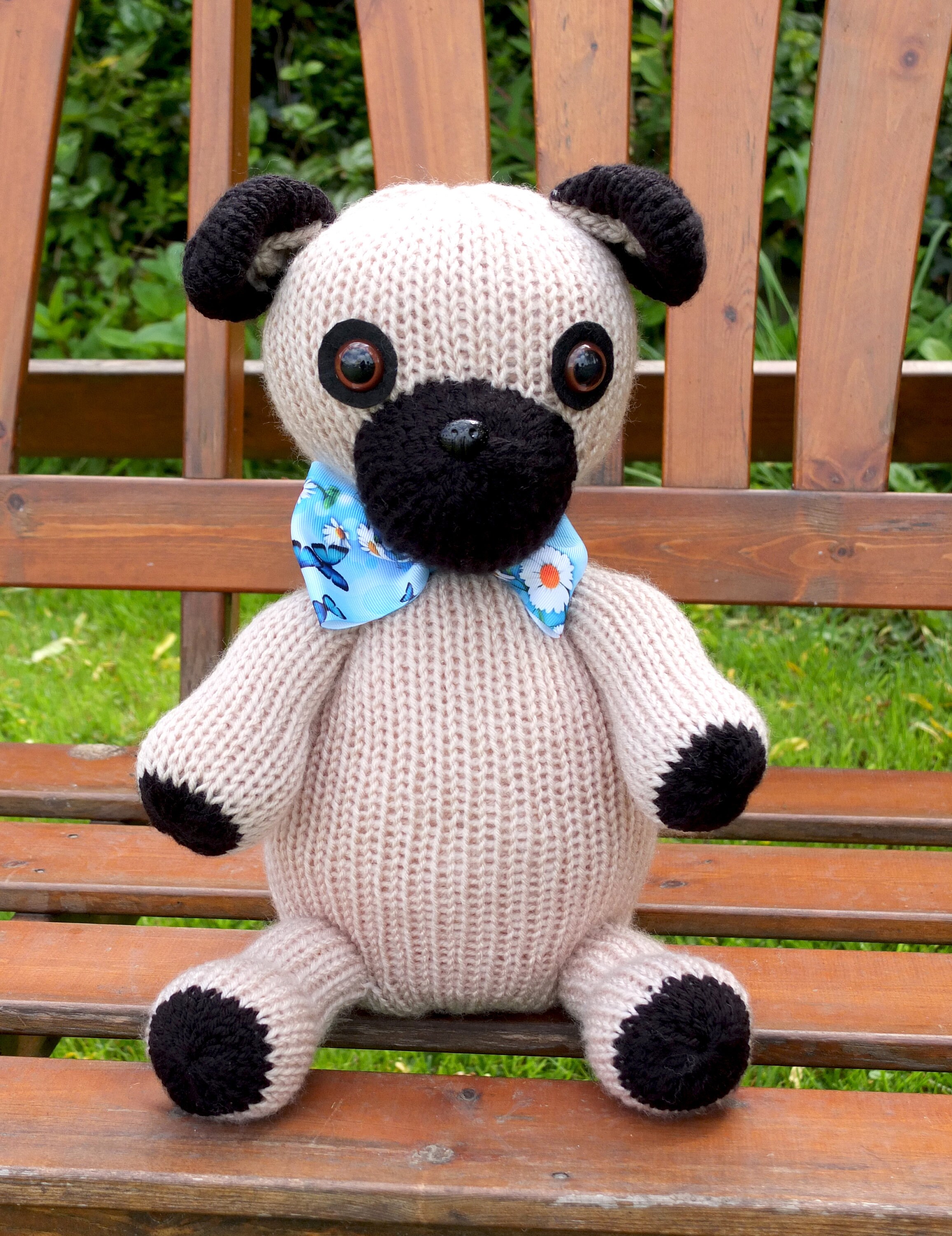 Charlie Pug Dog - Circular Knitting Machine PDF Pattern - Addi & Sentro ...