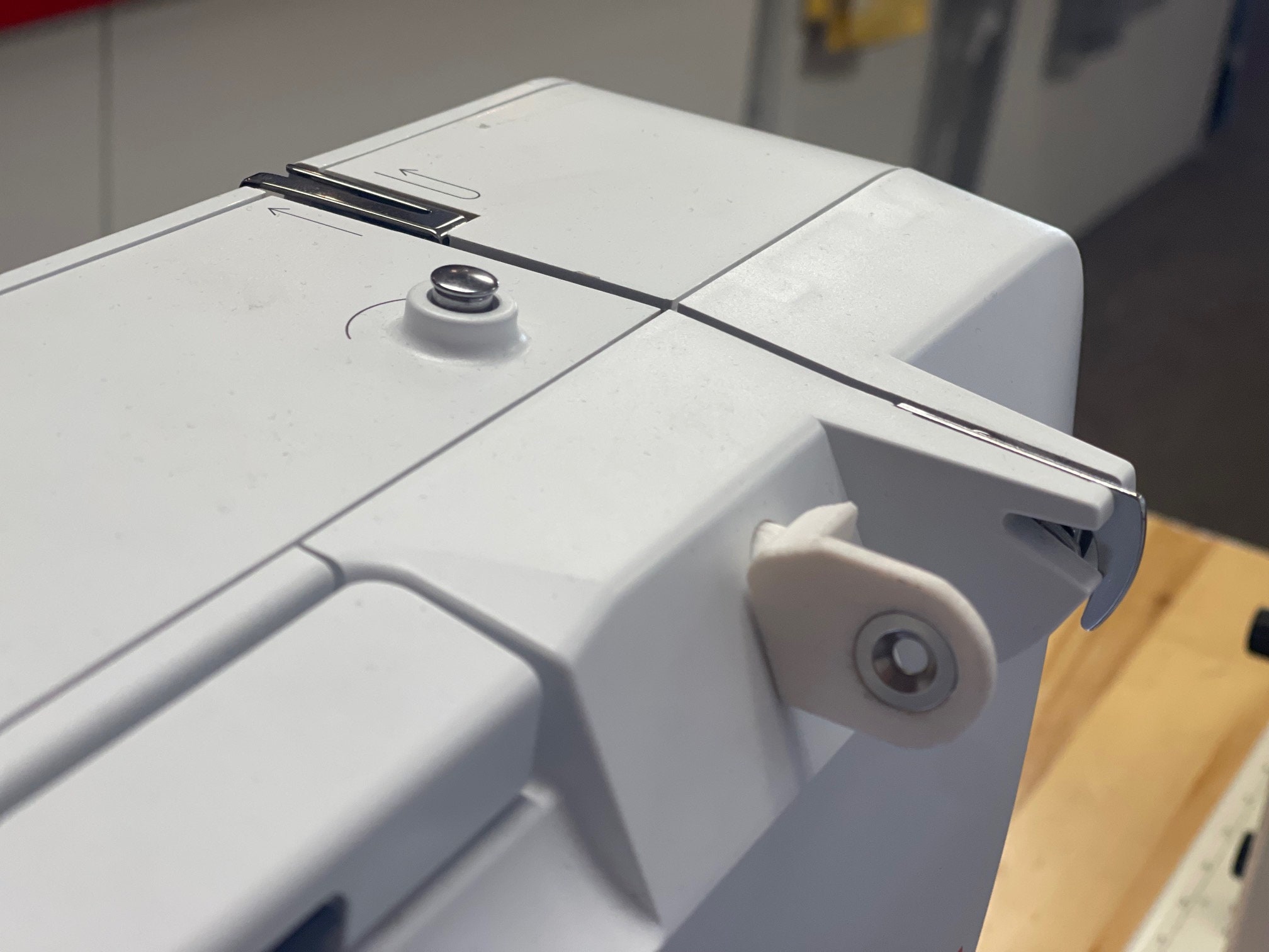 Bernina 7 Series Rear Thread Guide - Etsy