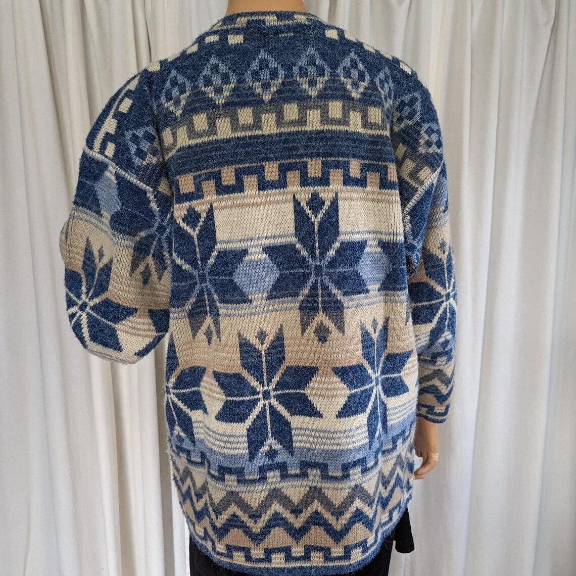 Vintage Snowflake Knit Sweater From the 1990s by Needles and Yarn, Blue ...