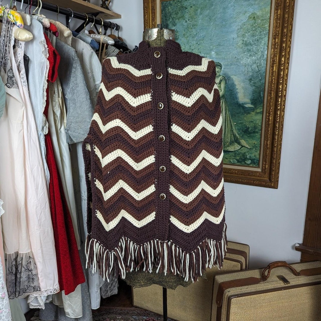Vintage Crochet Fringed Shawl From the 1970s, Handmade, Brown and White ...